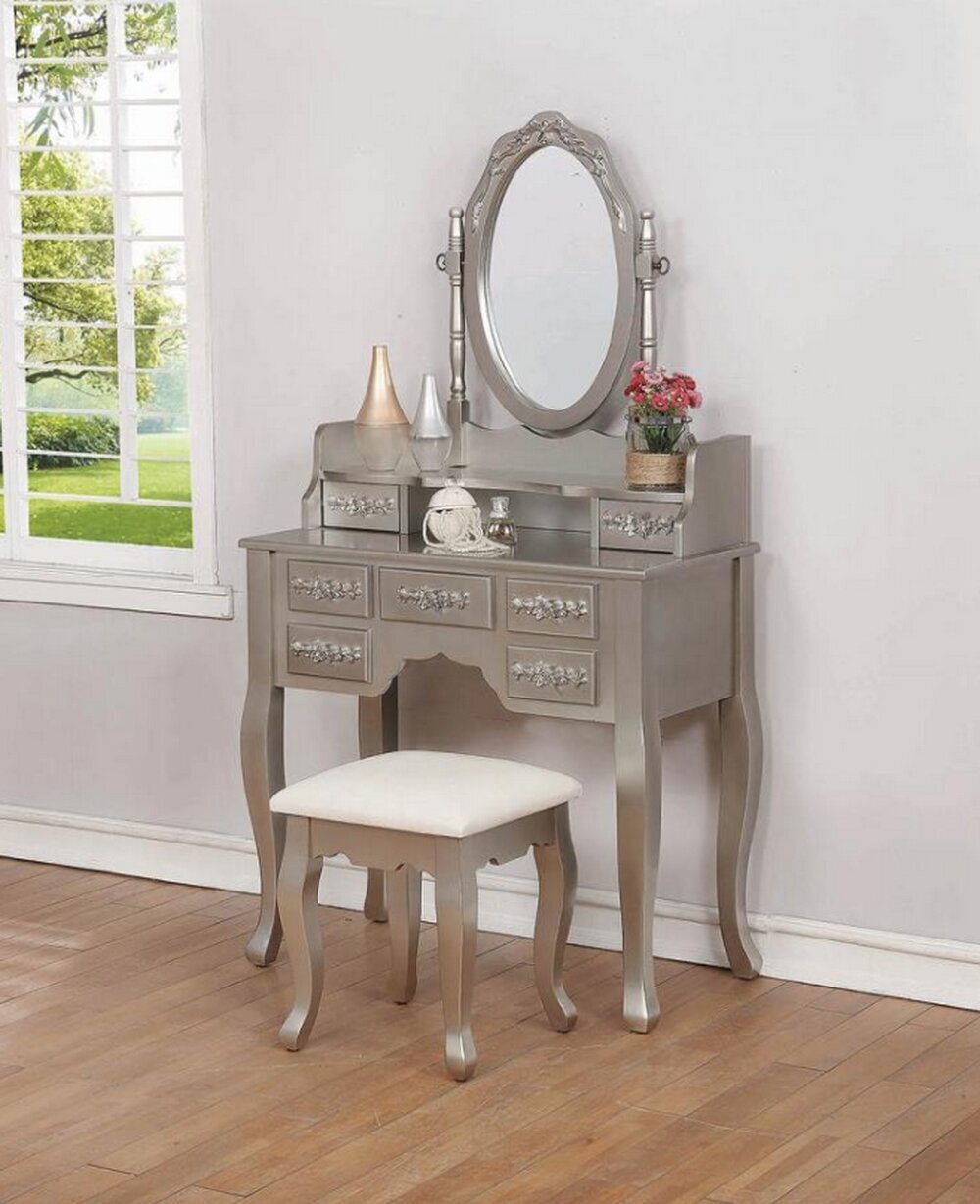 Vintage Makeup Vanity | Foter